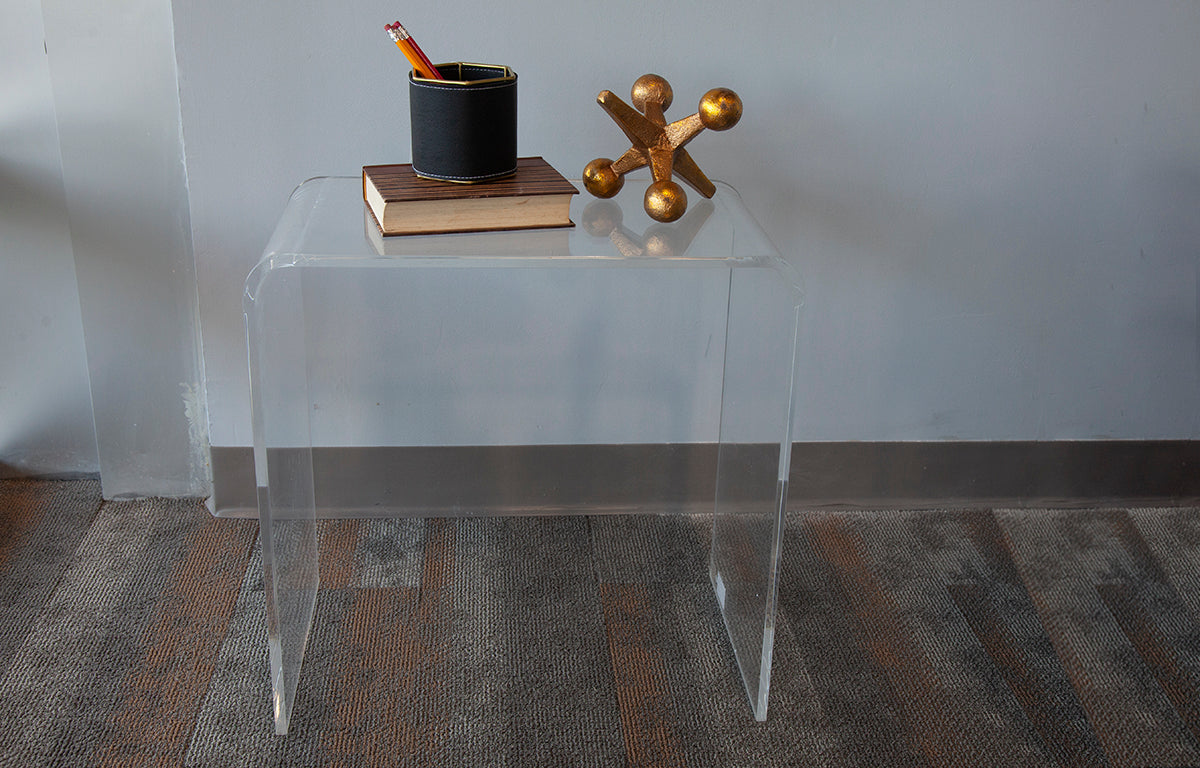 Simply Brilliant Acrylic End Table | DesignStyles